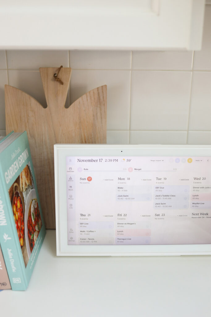 Manage Your Family Schedule With the Smart Skylight Calendar